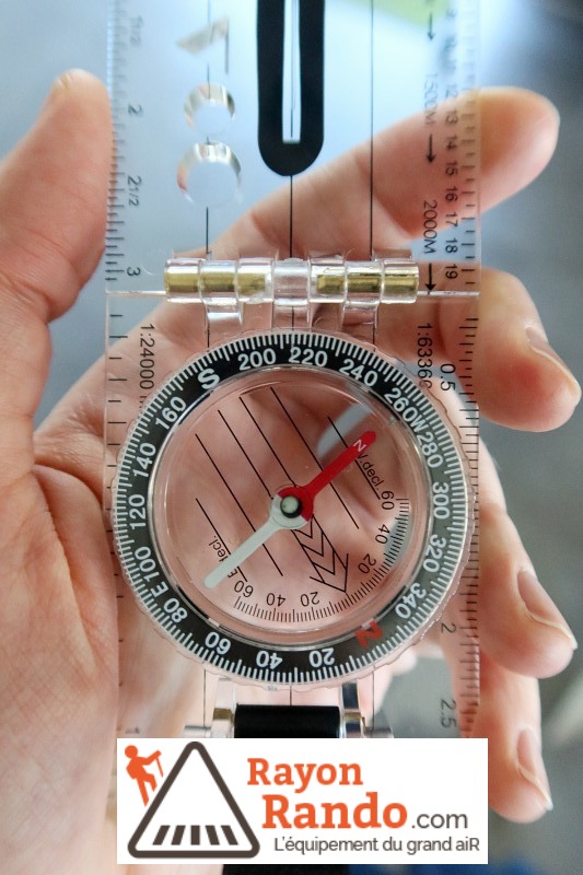 Comment utiliser une boussole en randonnée?